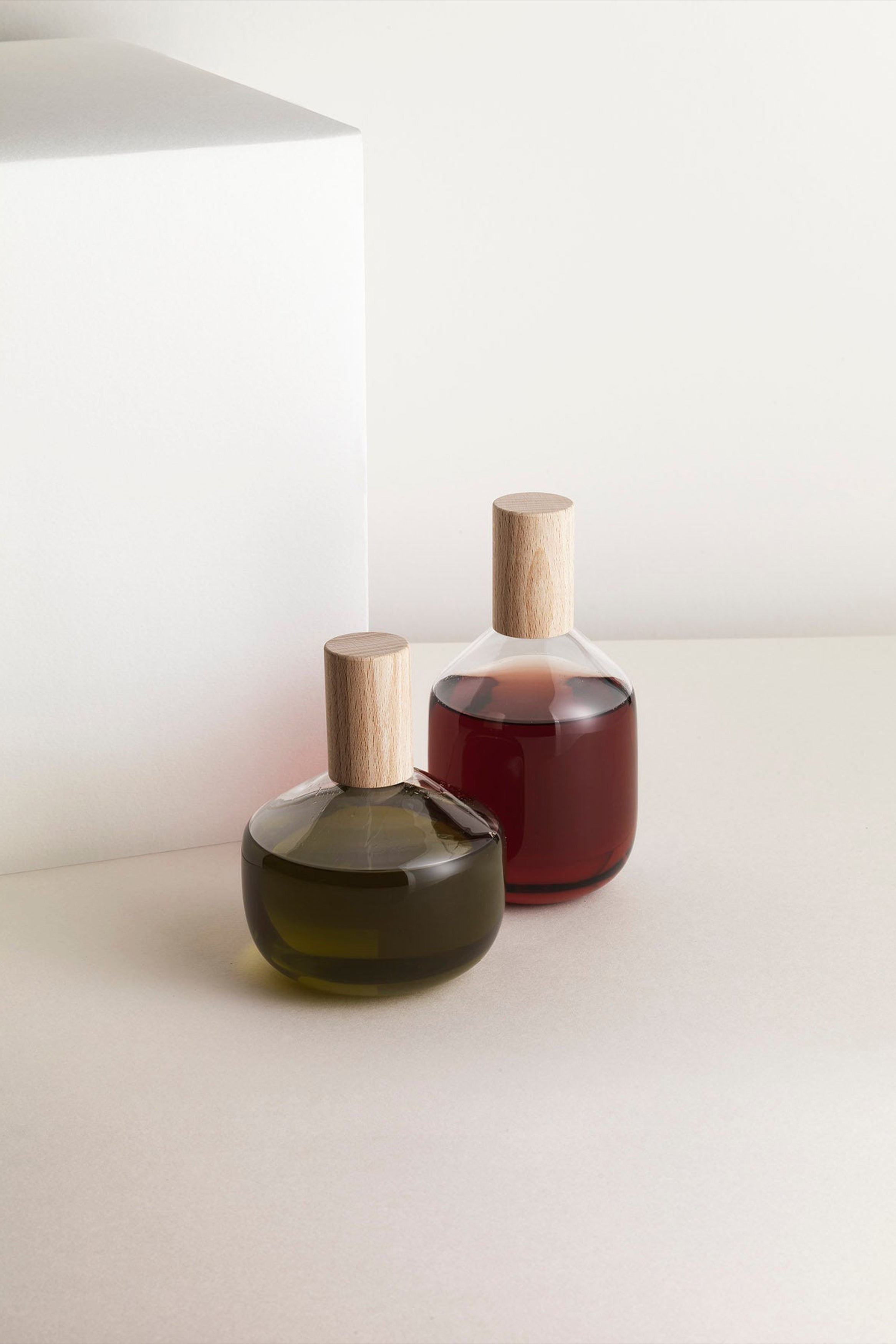 Shop the R+D Trulli Short Bottle at Lee Mathews – Lee Mathews